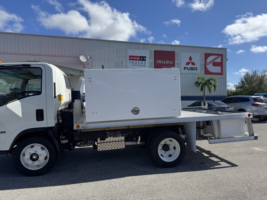 ISUZU NPR-HD GAS SINGLE-CAB SPRAY TRUCK - RF2 - MJ TruckNation